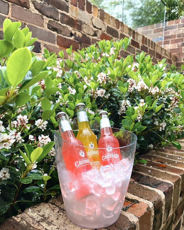 Booking - Oatley Hotel